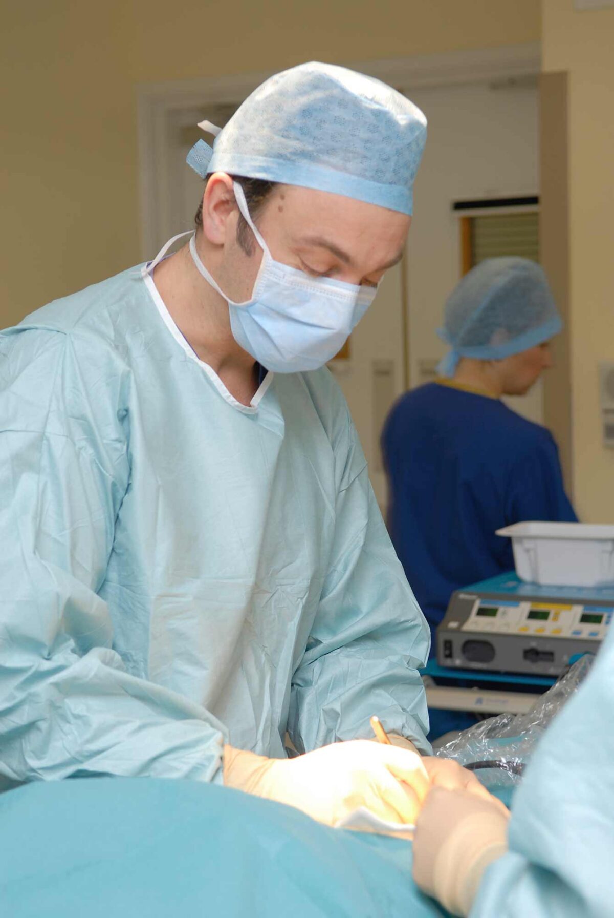 About Rob Hicks - The Hernia Clinic